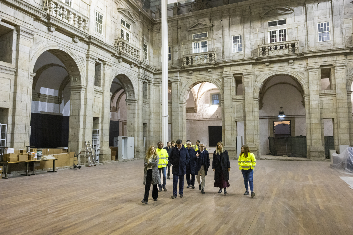 Ministra da Cultura, Juventude e Desporto visita obras de ...